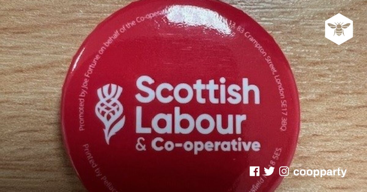 Scottish Lab-Co-op badge (small) – Co-operative Party